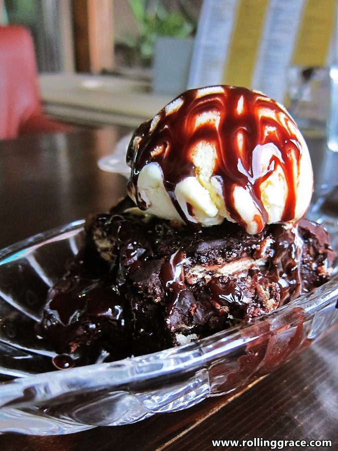 7 Dishes You Must Try at Upali's by Nawaloka in Colombo